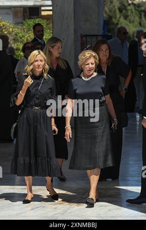 Former Queen of Greece Anne-Marie, right, and Former Princess Alexia of ...