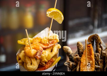 Italian streetfood, variety of catch of the day fish deep fried in ...