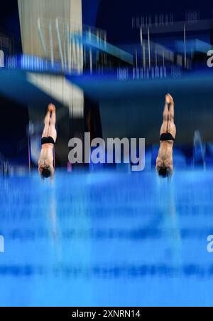 China's Long Daoyi and Wang Zongyuan during the Men's Synchronised 3m ...