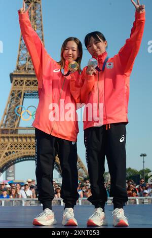 Coco Yoshizawa (Japan) Gold Medal Skateboarding and Liz Akama (Japan ...
