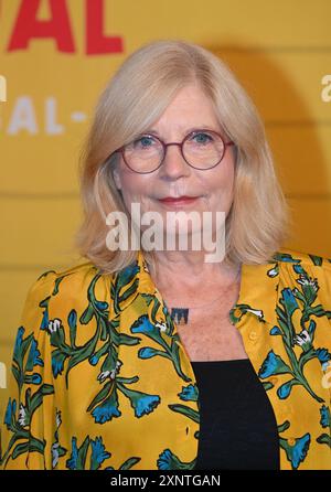 Schauspielerin Sabine Postel kommt zur Wiederaufnahme Premiere des ...