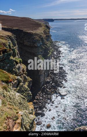 Scenic cliffs in Dunnet Head, in Caithness, on the north coast of ...