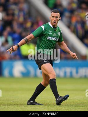 Referee Jack Smith during the Betfred Super League match at the Totally ...