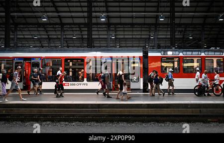 SBB railway station passers-by Stock Photo - Alamy