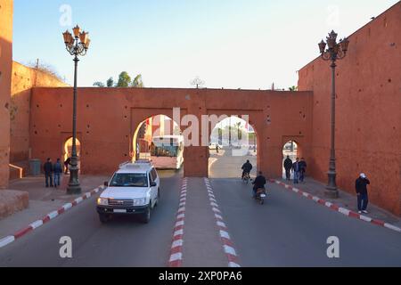 vehicles in an old Moroccan city Stock Photo - Alamy