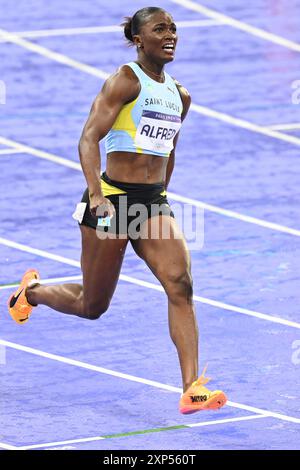 St. Denis, France. 03rd Aug, 2024. The United States mixed 4 x 400m ...