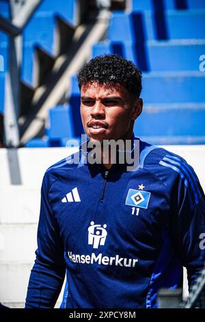 Ransford-Yeboah Koenigsdoerffer (HSV Hamburg) Hamburg, October 25, 2025 ...