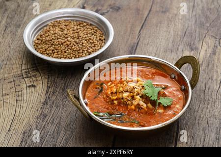 Matki usal (sprouted moth bean curry), Indian Maharashtrian cuisine ...
