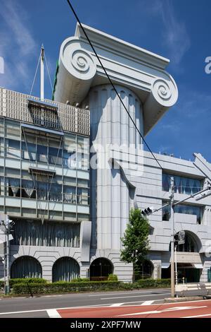 M2 Building, designed by Kuma Kengo, 1991; Setagaya, Tokyo, Japan Stock ...