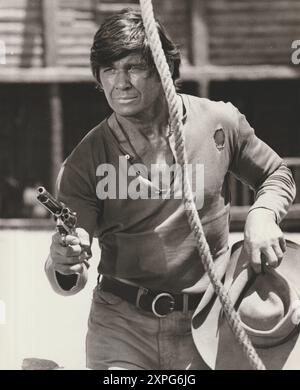 Henry Fonda, Charles Bronson, Claudia Cardinale & Jason Robards Film ...