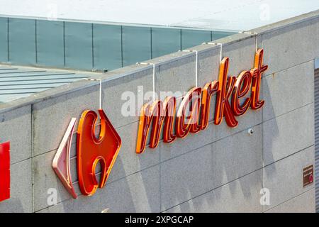 carrefour market supermarket sign in france Stock Photo - Alamy