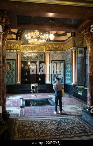 The Arab Hall, Leighton House Museum, London, Uk Stock Photo - Alamy