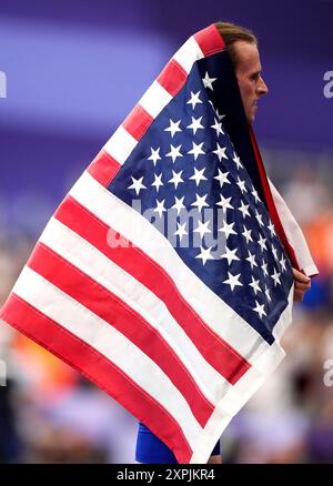 USA's Cole Hocker celebrates winning the Men's 1500m Final at the Stade ...
