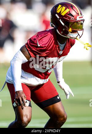 Washington Commanders safety Jeremy Reaves (39) at the Washington ...