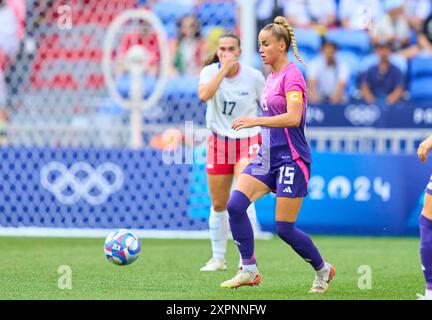 Giulia Gwinn of Germany in the Women s Nations League 2025 Final first ...