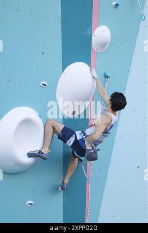 AVEZOU Sam of France Sport Climbing Men's Boulder & Lead, Semifinal ...