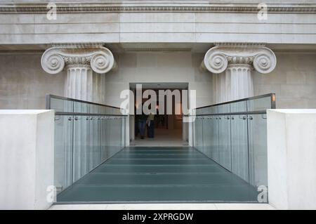 Ionic columns at the Great Court by Norman Foster of the British Museum ...