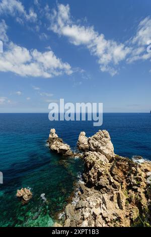 Codols Blancs, Cala Deia, road painters, tramuntana coast between Deia ...