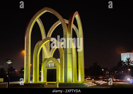 Night view of arch sculpture at al Bida park in Doha, Qatar Stock Photo ...
