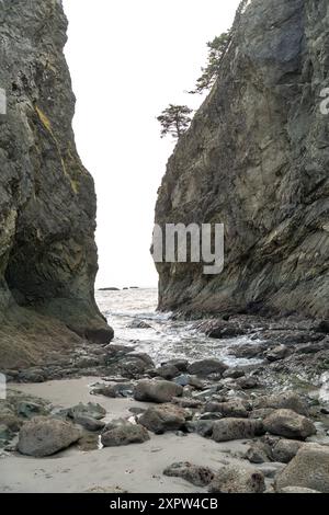 A beautiful view of giant rocks and ocean at Rialto Beach on a cloud ...