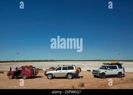 Lake Tamblyn Salt Lake, French Line, Munga-Thirri–Simpson Desert ...