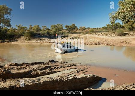 Crossing Eyre Creek, QAA Line, Simpson Desert, outback Queensland ...