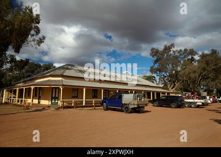 Nindigully Pub (1884 - oldest in Queensland), Balonne Shire, Nindigully ...