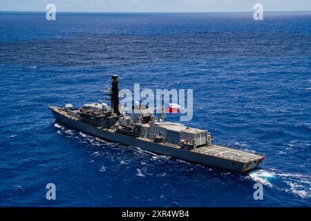 Chilean frigate Almirante Condell (PFG-06) off Hawaii 1998 Stock Photo ...