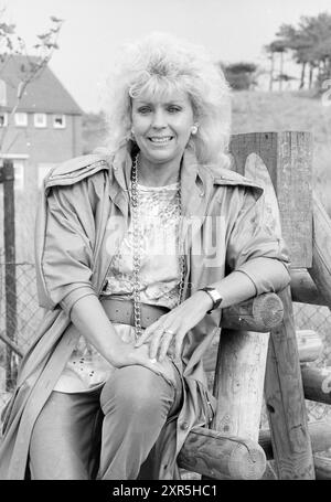 Singer Helen Shepherd, Singing and choirs, IJmuiden, The Netherlands ...