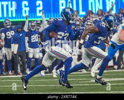 New York Giants cornerback Tre Hawkins III (37) during Back Together ...