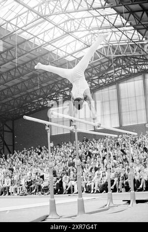 Russian gymnastics sports hall, Gymnastics, 10-10-1971, Whizgle Dutch ...