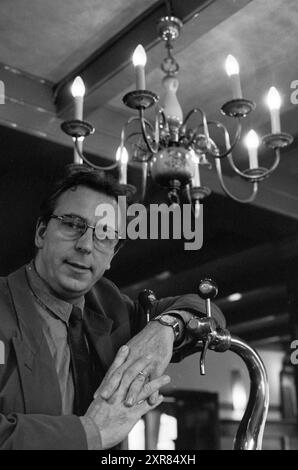 Johan Verschoor, café La belle, IJmuiden, IJmuiden, Zeeweg, The Netherlands, 18-01-1998, Whizgle ...