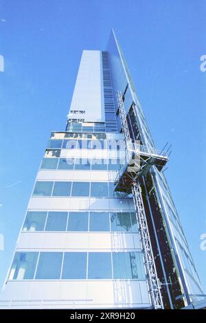 Repairing the Pharos building tower, Hoofddorp, Mercuriusplein, The ...