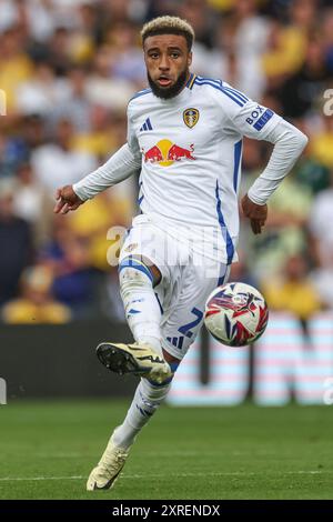 Jayden Bogle of Leeds United passes the ball during the Sky Bet ...