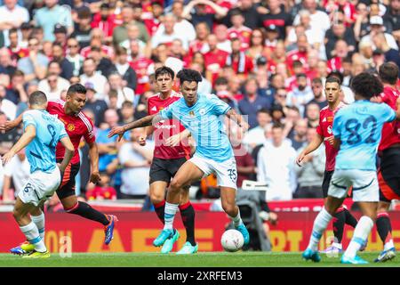 Nico OReilly (75 Manchester City) controls the ball during the Emirates ...