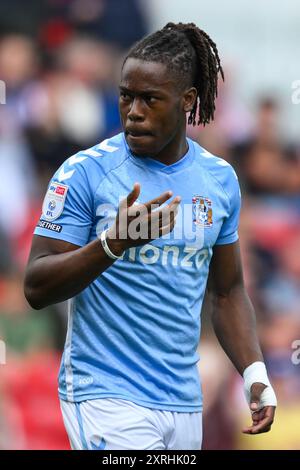 Brandon Thomas-Asante of Coventry City warms up, ahead of the Sky Bet ...