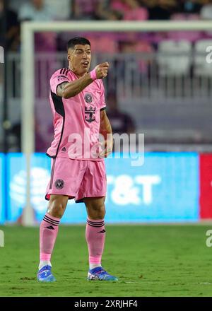 FORT LAUDERDALE, FLORIDA - AUGUST 8: Forward Luis Suarez #9 of Inter ...