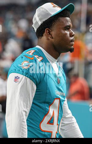 Miami Dolphins linebacker Chop Robinson (44) runs onto the field during ...