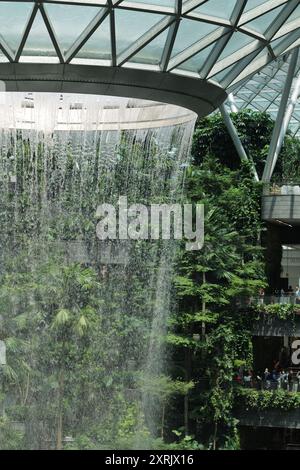 Singapore Changi International Airport’s icon Jewel waterfall and ...