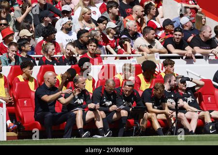 Liverpool manager Arne Slot (left) and head of rehab physiotherapy Lee ...