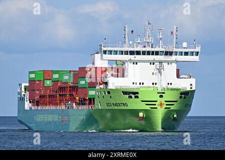 Containership ECO MAESTRO Stock Photo - Alamy