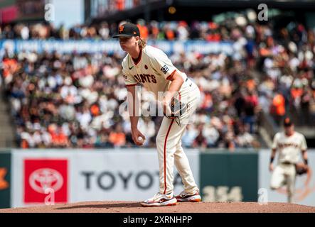 San Francisco Giants pitcher Hayden Birdsong throws against the ...