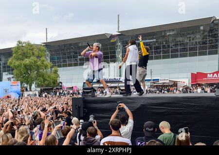 01099 live auf dem Heroes Festival 2024 auf der Expo Plaza. Hannover ...