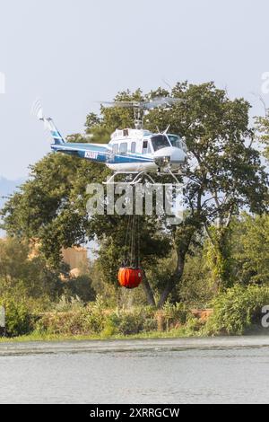 REDDING CALIFORNIA – AUGUST 10, 2024 –A CALFIRE Sikorsky S-70 “Firehawk ...
