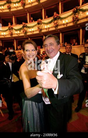 Vienna Opera Ball 2002 in Vienna, Austria, Jörg HAIDER and Saif Al ...
