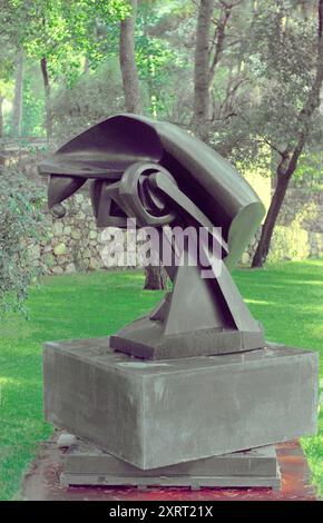 EL CABALLO MAYOR 1914 BRONCE. Author: RAYMOND DUCHAMP-VILLON. Location: FONDATION MAEGHT. ROUEN ...