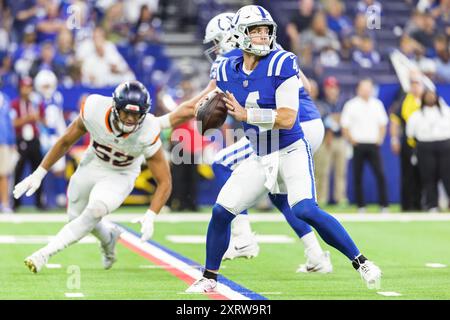 Denver Broncos quarterback Sam Ehlinger warms up during Back Together ...
