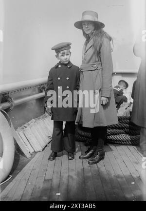 Sims family, between c1915 and c1920. Shows the family of William ...