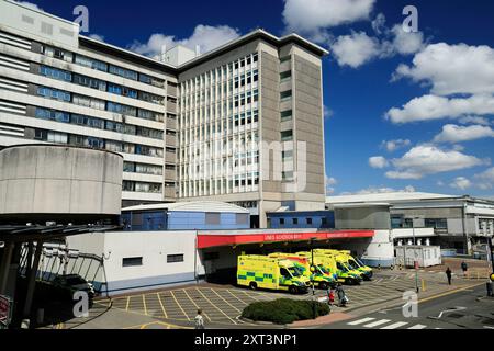 Ambulance bay, University Hospital of Wales, Heath Park, Cardiff, Wales ...