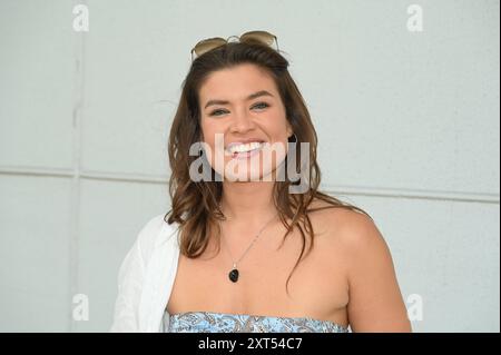 Schauspielerin Sharon Berlinghoff posiert beim Fantreffen und Starwahl ...